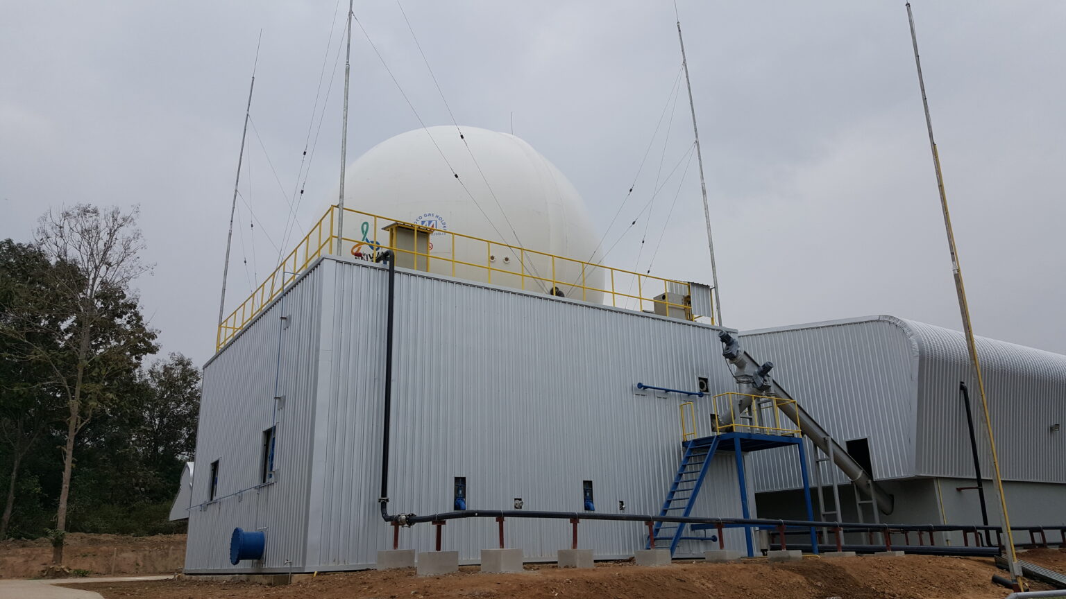 Produce biogas from organic waste and laying hens manure